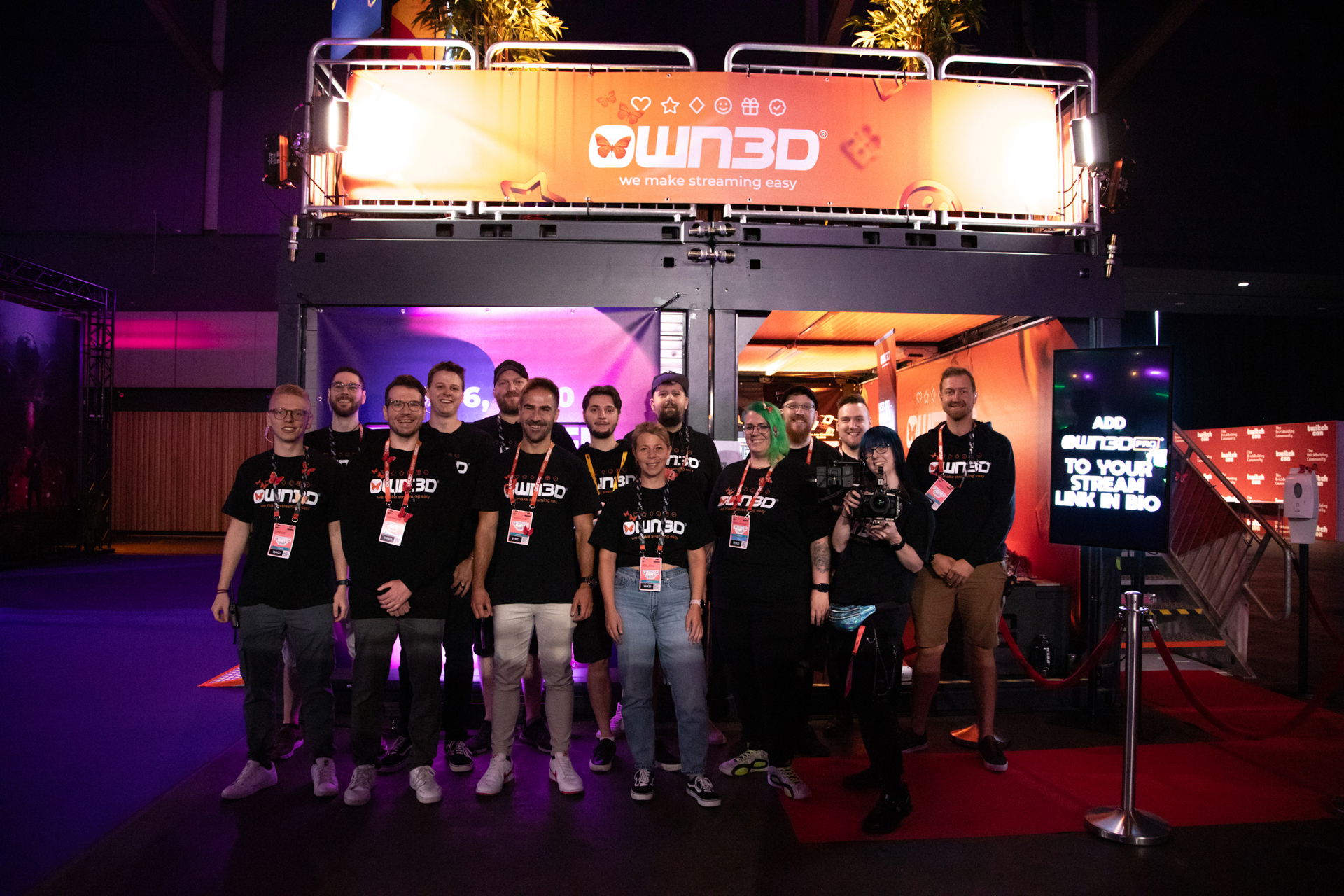 The Best TwitchCon Pics: Streamer Party Recap and OWN3D Booth Highlights