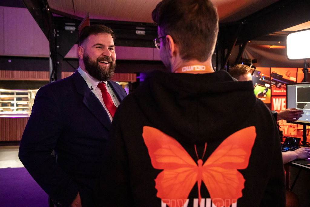 The Best TwitchCon Pics: Streamer Party Recap and OWN3D Booth Highlights